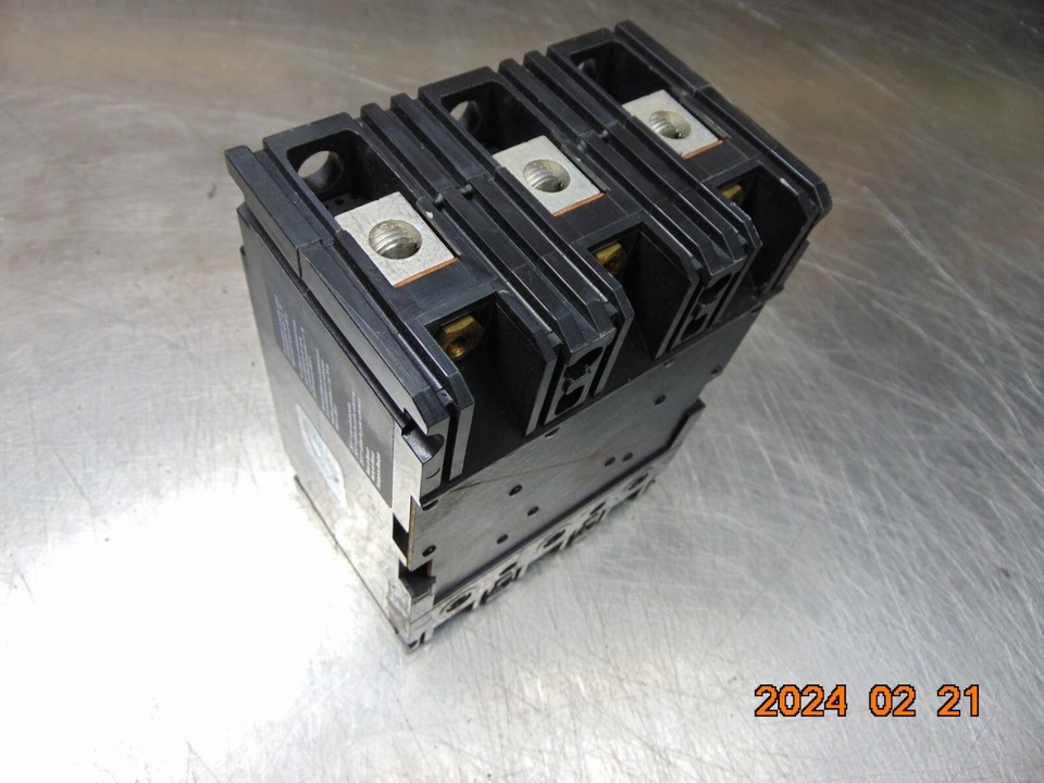 SQUARE D FAL34100 100A 100 AMP 3-POLE CIRCUIT BREAKER | eBay