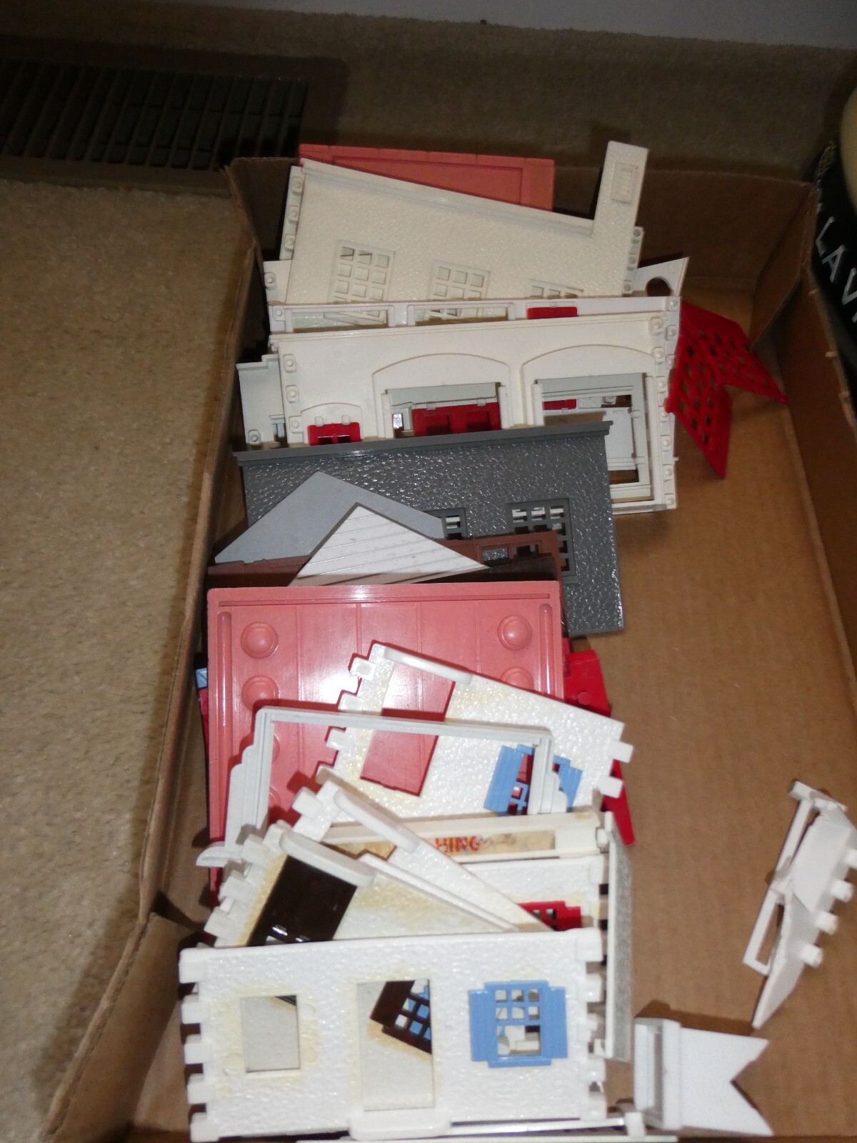 Lot of Vintage 1950s 60s O Scale Plasticville Building Walls and Parts ...