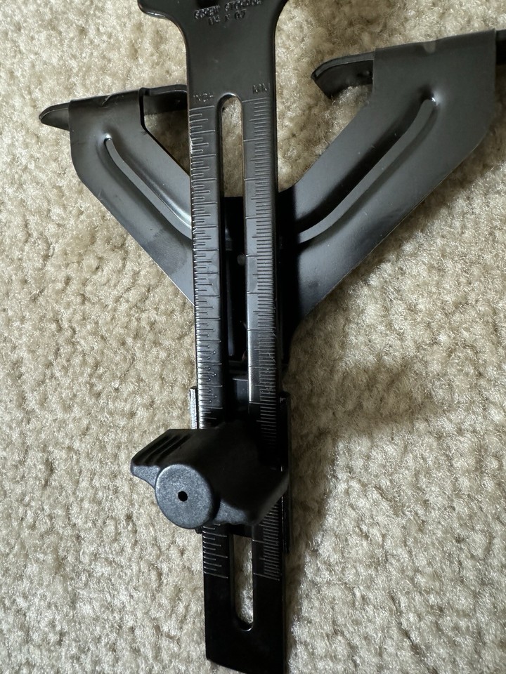 DEWALT Router Edge Guide for Fixed Base Compact Router (DNP618) Medium ...