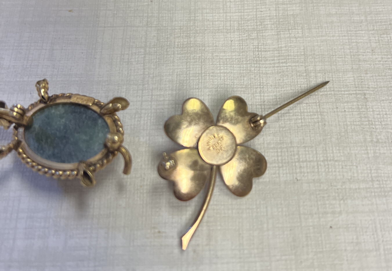 Vintage WINARD 12K Gold Filled Jade Turtle and 4 Leaf… - Gem