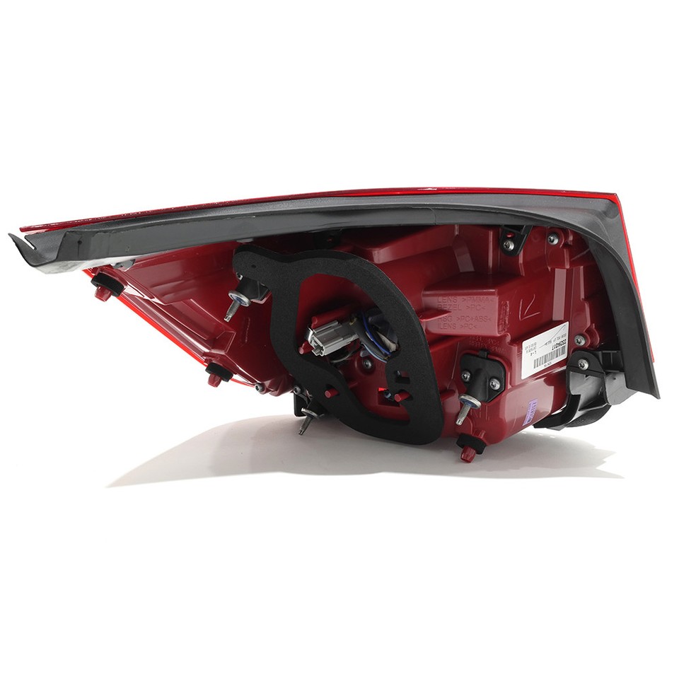 OEM NEW GM Rear Tail Light Lamp w/ LED Right Passenger 13-16 Malibu ...