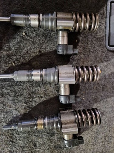 Volkswagen PASSAT B6 2008 Diesel fuel injector 03G130073T 125kW OXO9238 ...