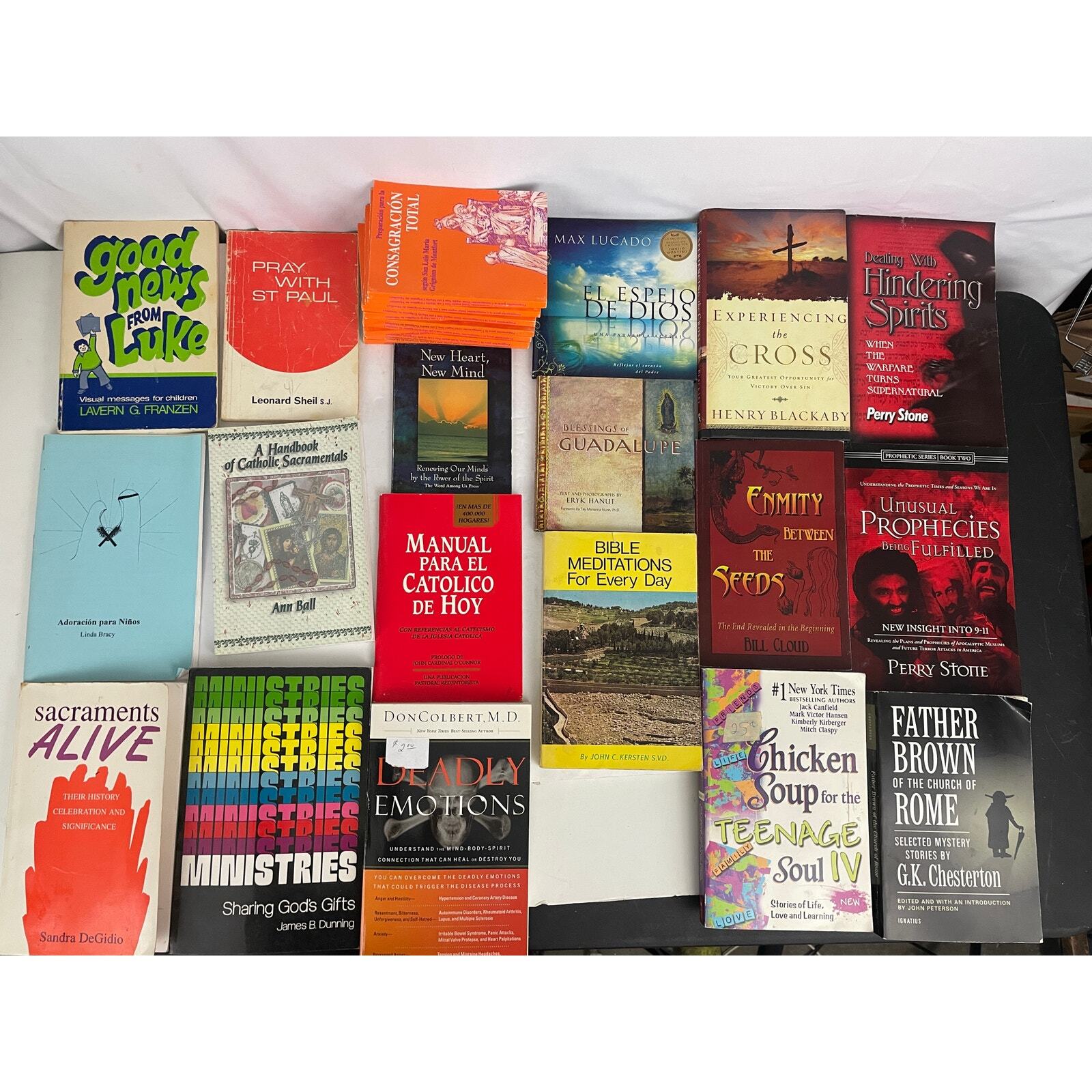 Lot of 30 Spiritual Religious Catholic Books Pamphlet English Spanish ...