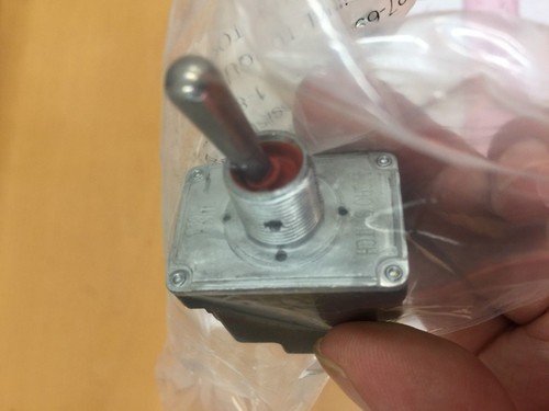 MS24524-23 (2TL1-3) HONEYWELL MICRO SWITCH DPDT TOGGLE SWITCH NEW IN ...