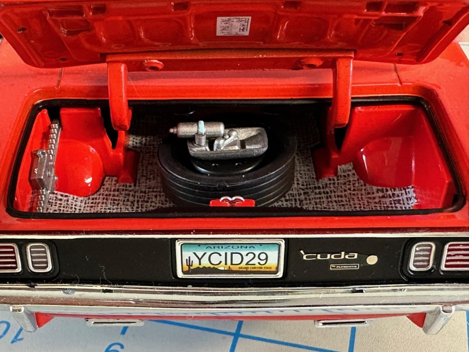 1/18 Scale, YCID, 1971 PLYMOUTH HEMI CUDA , BILLBOARD/VINYL TOP/RW ...