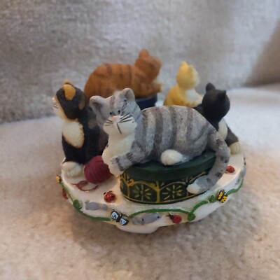 Yankee Candle Capper Topper Cats Kittens Deb Strain Feline Home Decor ...