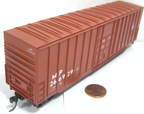 Roundhouse HO Model R.R. Box Car 50' Modern 90882 NMRA Placard UP ...