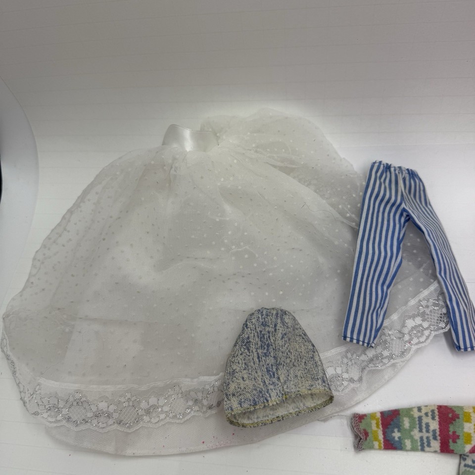Vintage Barbie 1980's-1990's Clothing Lot Doll Clothes Mixed Lot Mattel ...