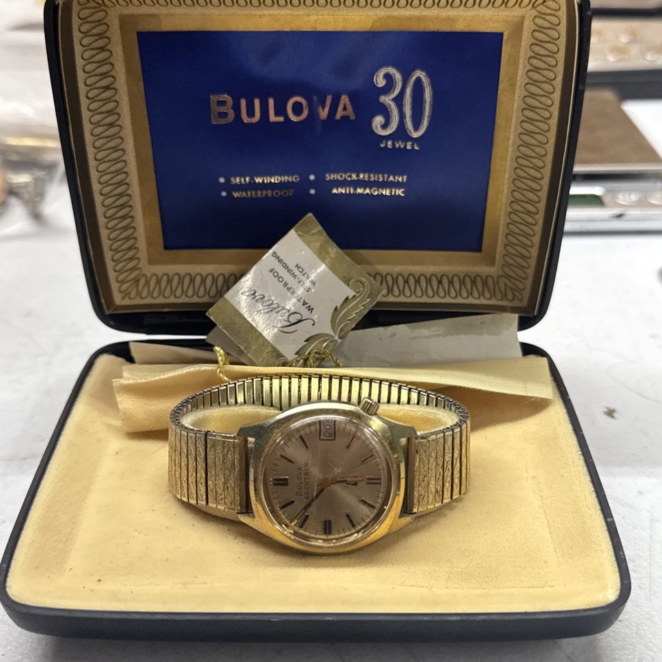 N6 Bulova Accutron Mens Wrist Watch Date Running Gold Tone Needs ...