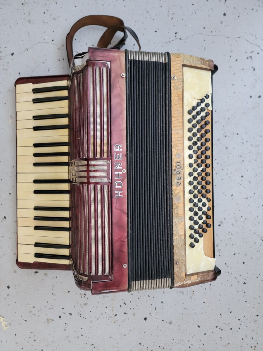Accordion - Hohner Verdi II Red & Black for parts not Accordion - Hohner Verdi II Red & Black for parts not