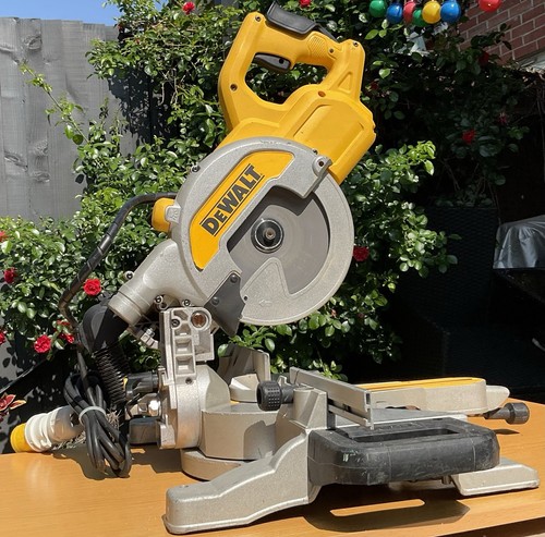 DeWalt DWS777 compound mitre saw 110Volts In Excellent Condition ...