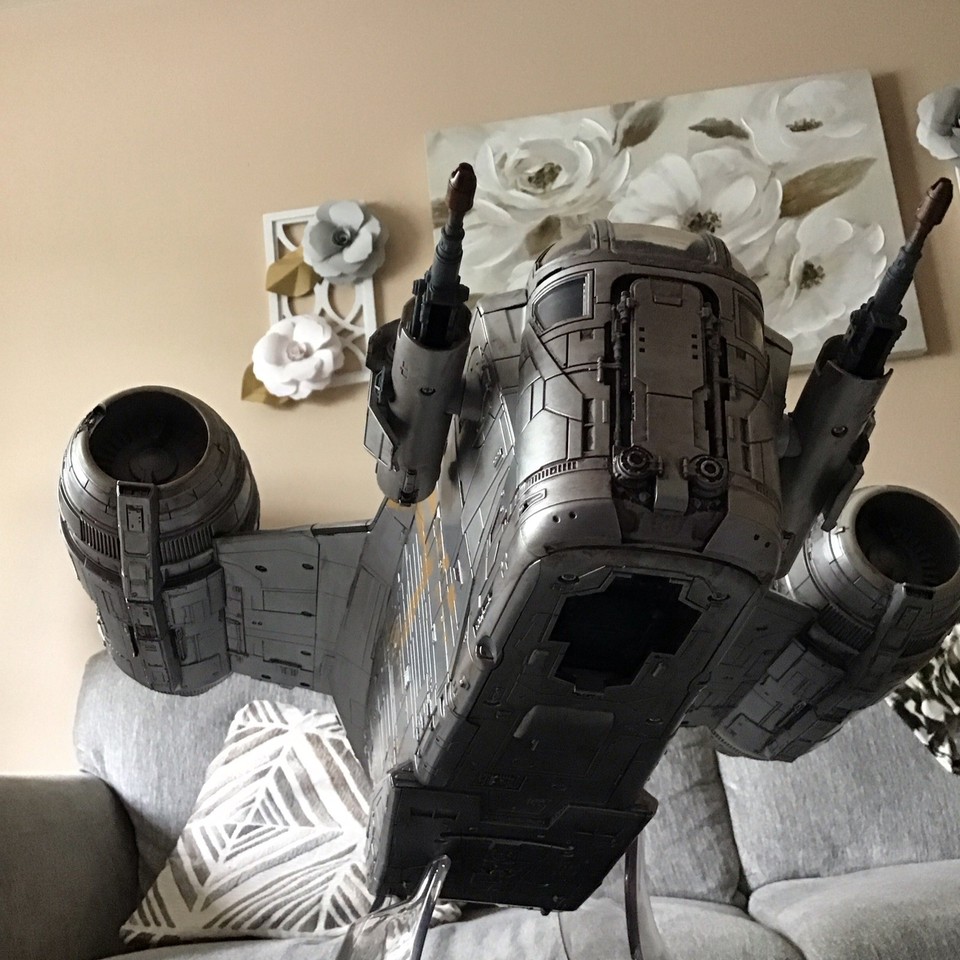 Star Wars Haslab Razor Crest 32" Vehicle Display w/ Stand | eBay