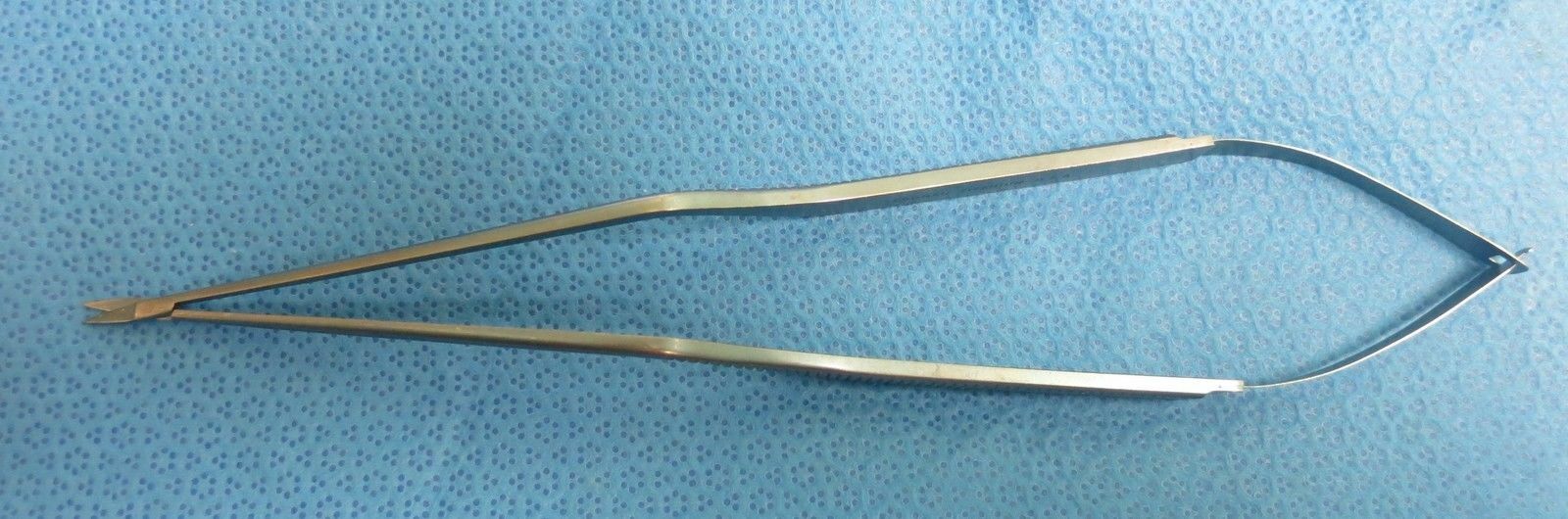 Codman 80-1522 Titanium Malis Scissors, Straight, Bayonet, Regular Tip ...