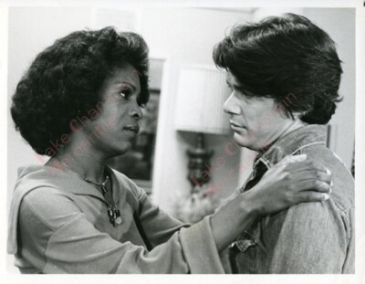 THE JEFFERSONS Press Photo #43 7X9 Roxie Roker JAY HAMMER guiding light ...
