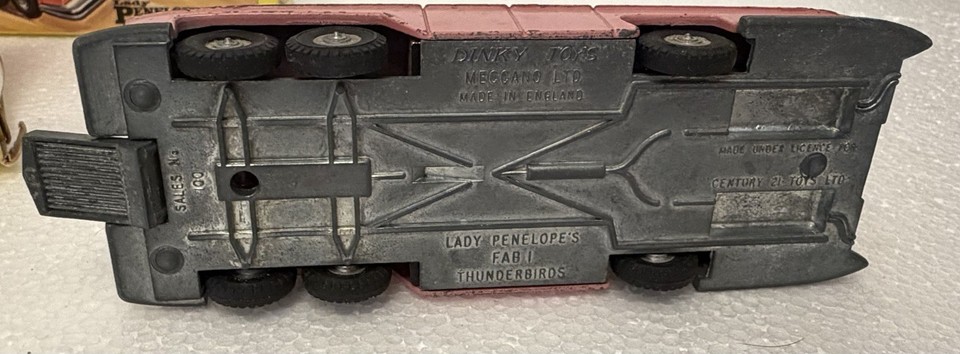 Vintage Dinky Toys No. 100 Thunderbirds Lady Penelope FAB 1 Rolls Royce ...