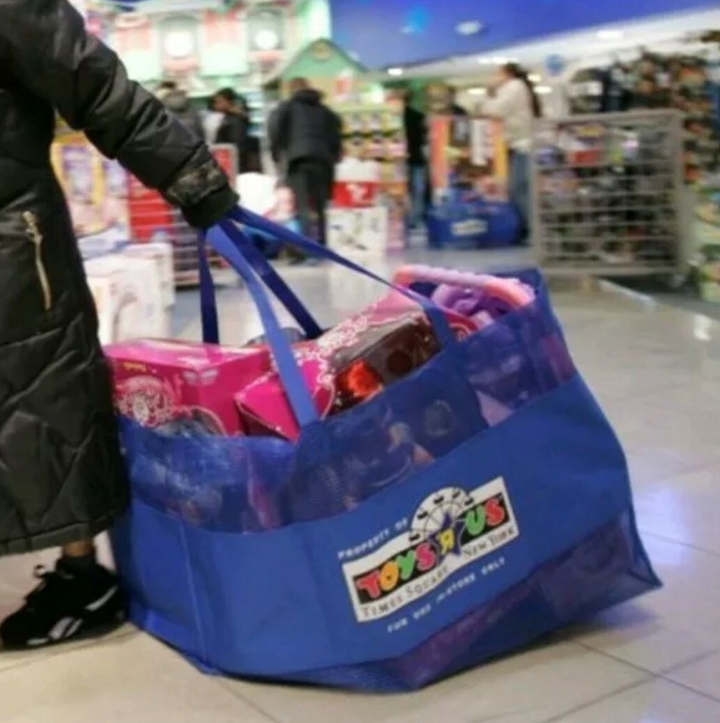 Toys R Us Times Square Shopping Tote Bag, Plastic Bag and Geoffrey ...