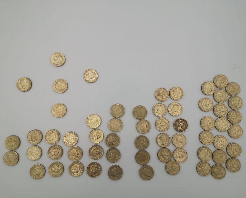 60 x Old Round One Pound Coins £1 Various Years Designs Job Lot Bundle ...