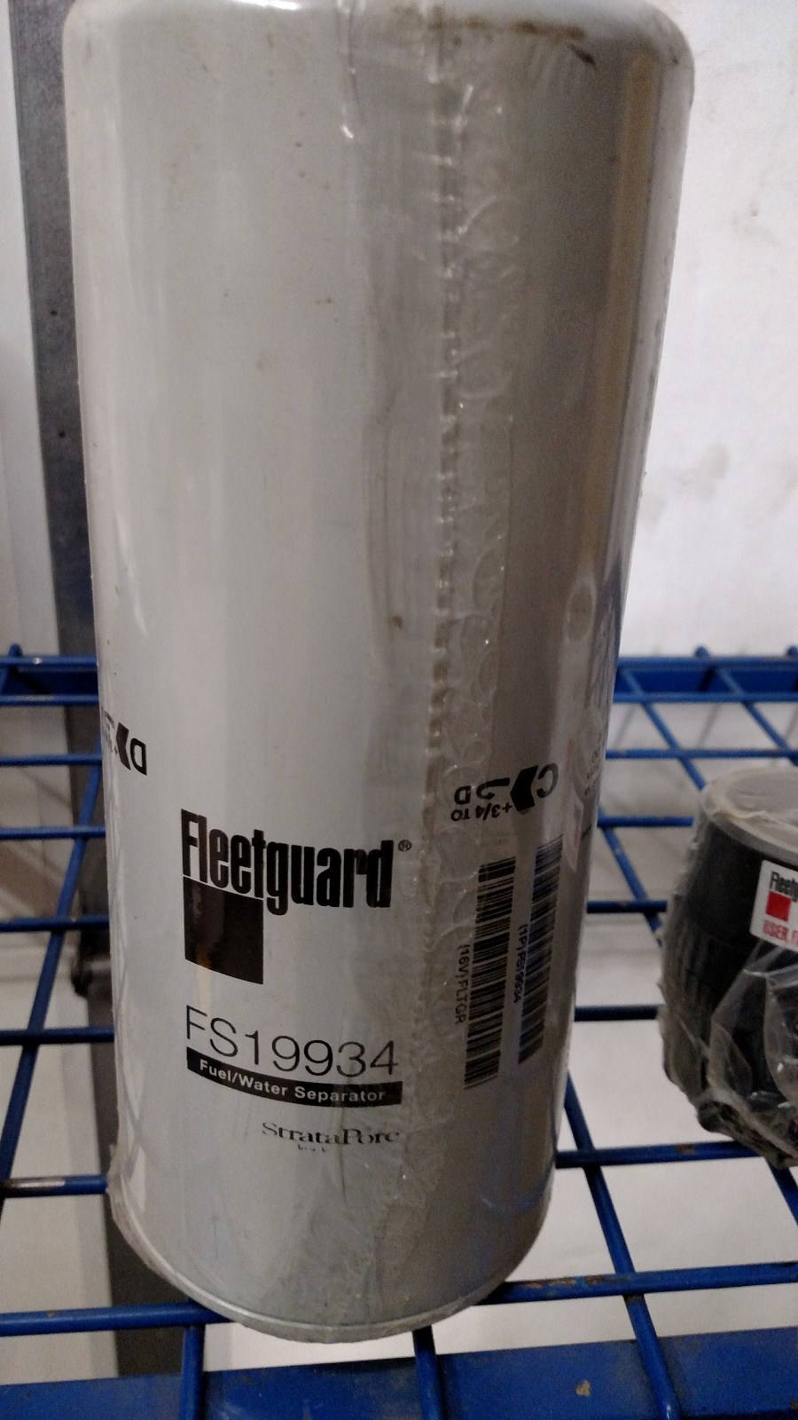 FLEETGUARD FS19934 - Fuel filter cross reference
