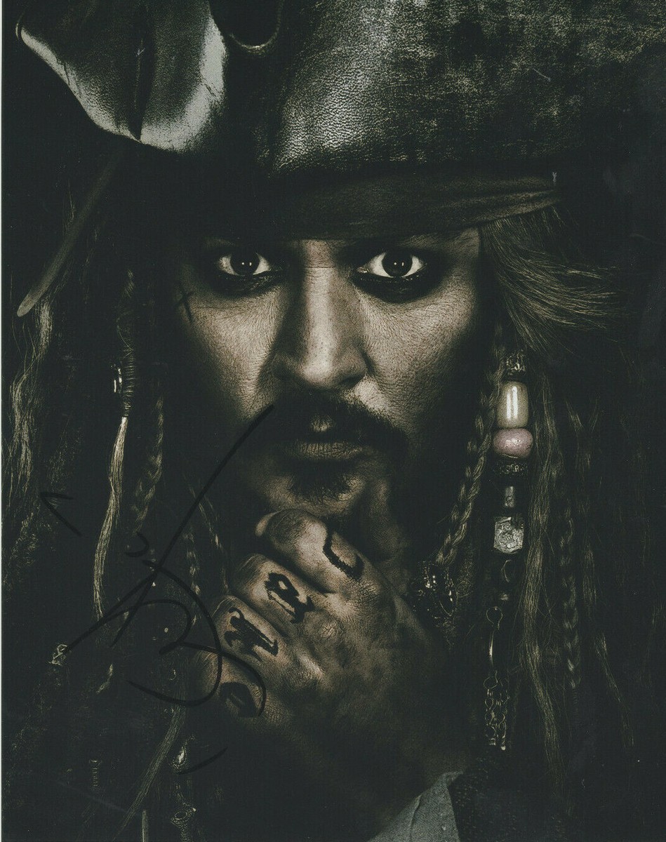 Johnny Depp Photoshoot 1989 In 2019 Young Johnny Depp Dear Johnny