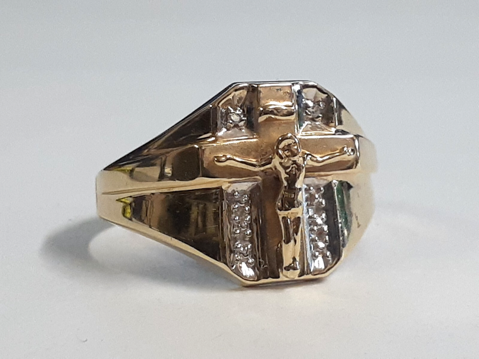 (RI4) 10k Yellow Gold Men's Crucifix / Jesus / Cross Ring (3.8 Grams ...