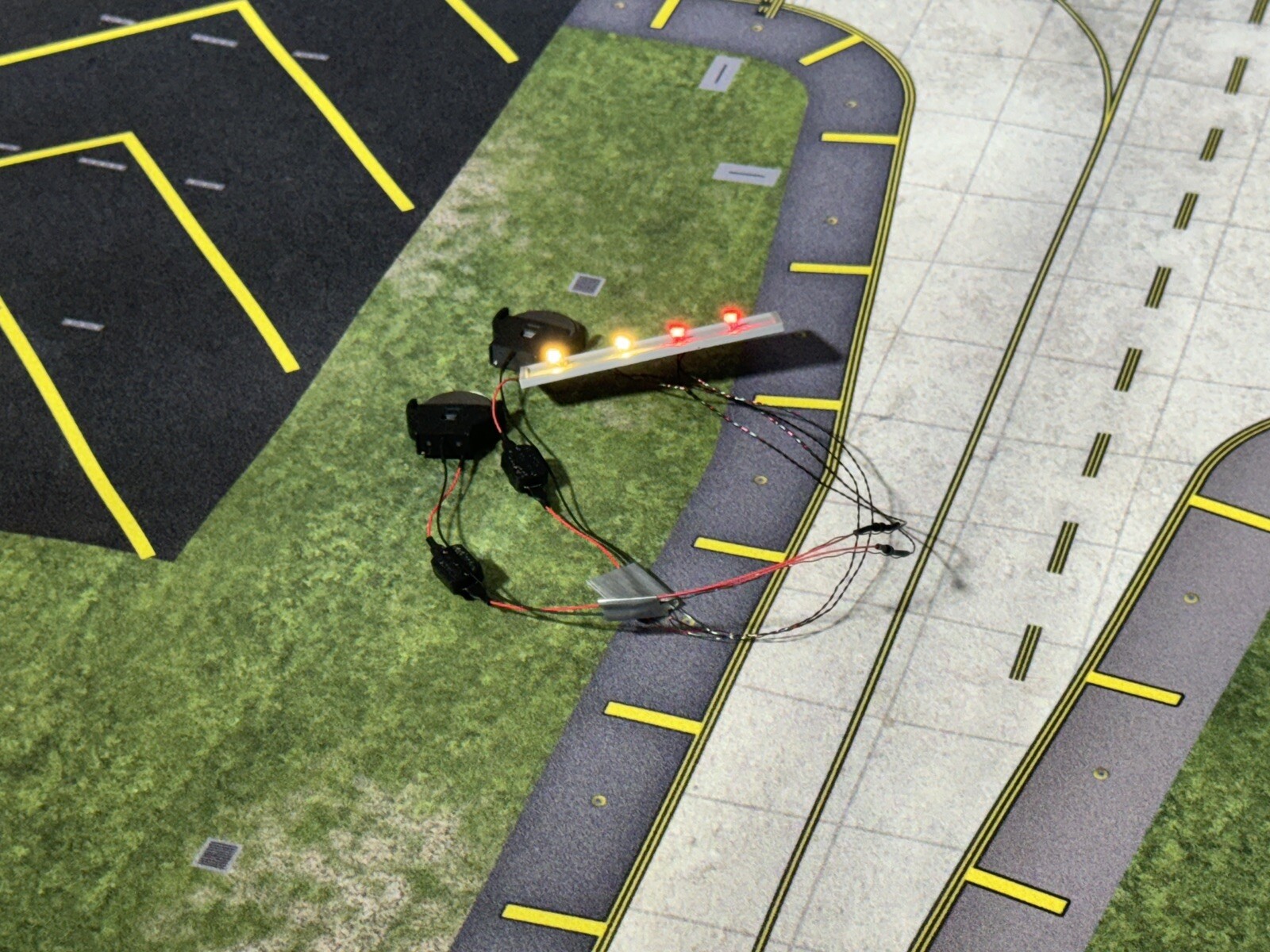 Jetset Models 1:400 Scale PAPI Landing Lights (2 Red 2 White) Micro ...