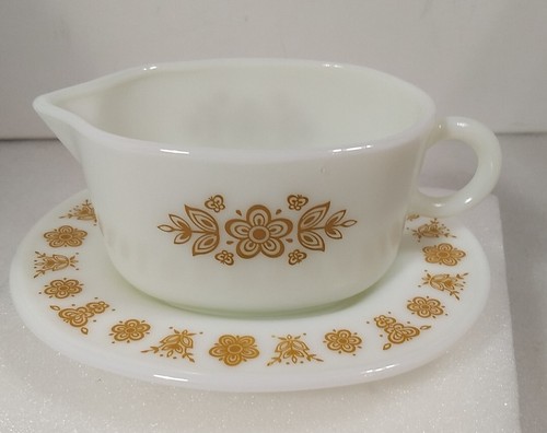 VTG Pyrex Gravy Boat & Saucer 77-B 77-U Gold Floral Butterfly Corning ...