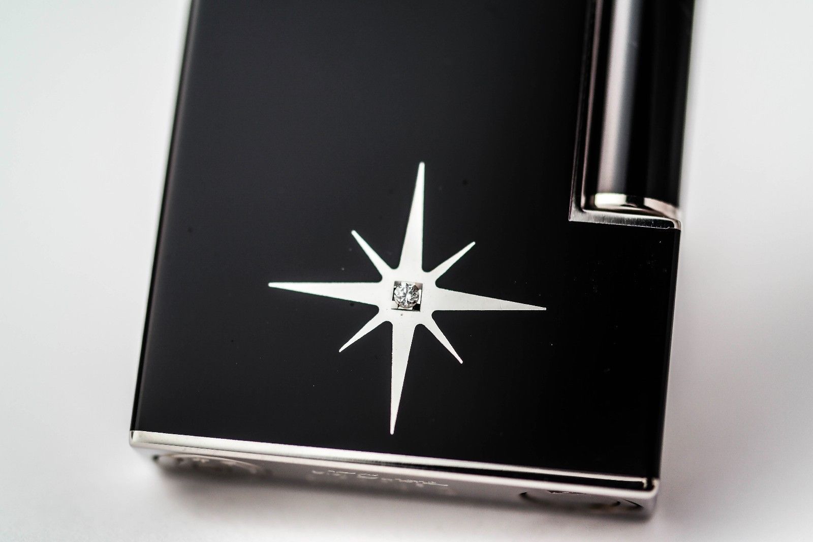 ST DUPONT BLACK LACQUER SOLITAIRE LIGNE LINE | Grelly USA