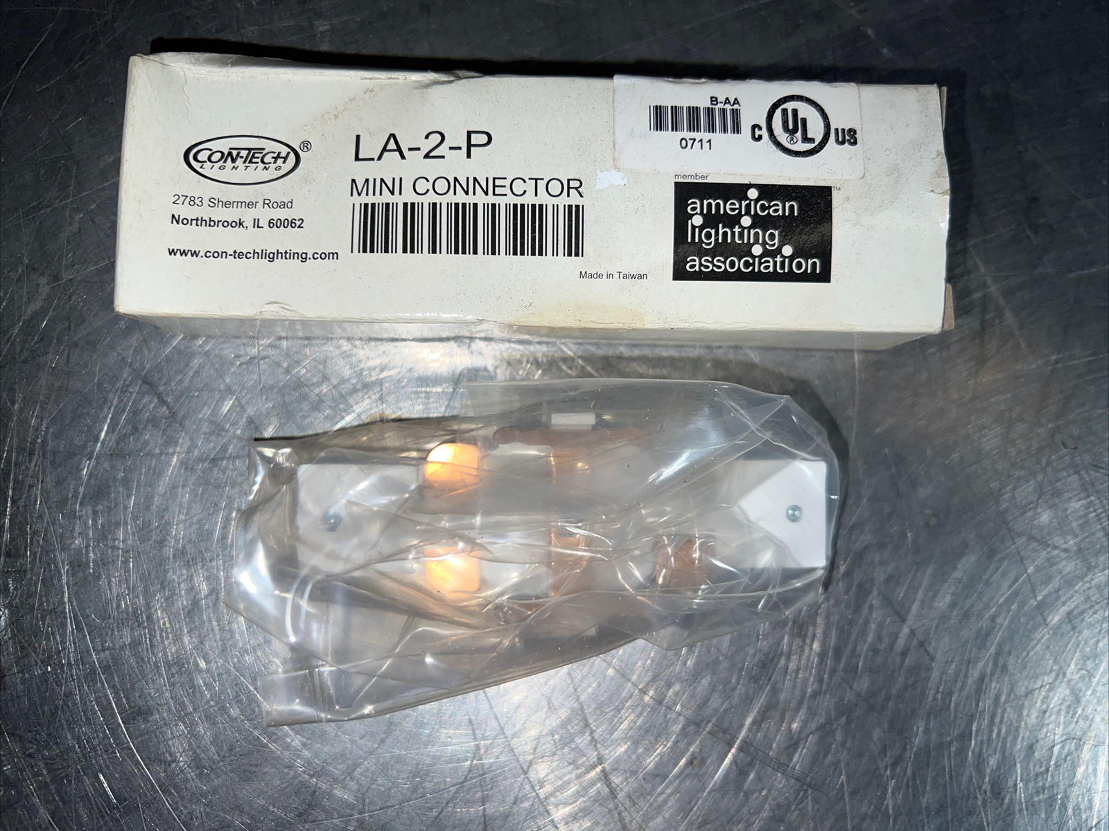 NOS SURPLUS ConTech Lighting LA-2-P Mini End to End Connector - White ...
