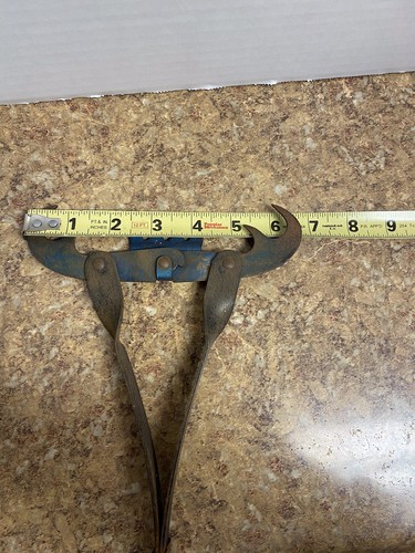 Vintage spring loaded Fish Frog Fishing Gaff Grabber Grapple Works ...