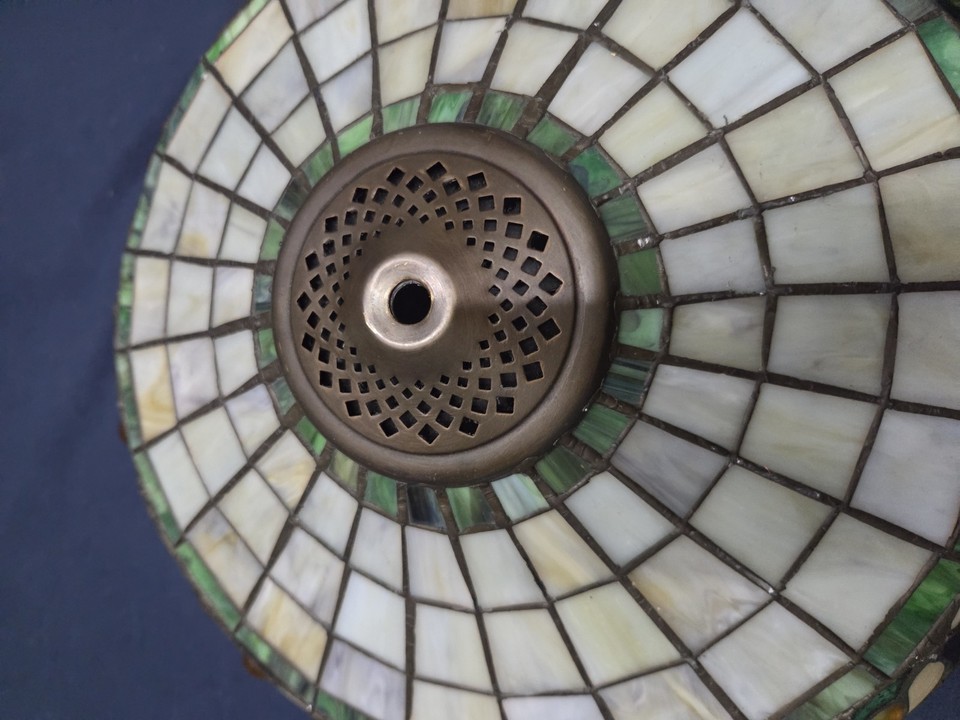 Vintage Tiffany Style Green, Mother Of Pearl Lamp Shade Tan Vine Leaves ...