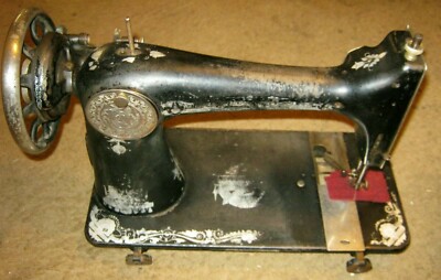 Sewing Machines - 1922 Singer Sewing Machine