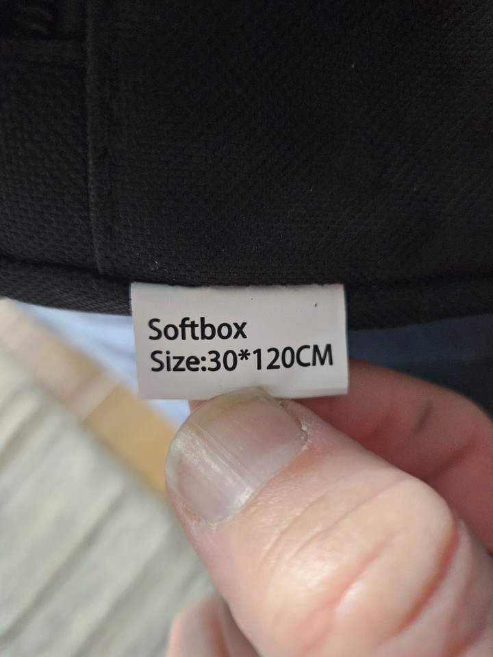 2x Pixapro Lumi ii 200 Studio Flash, Softboxes And Carry Case | eBay