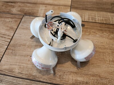 Hampton Bay Ceiling Fan parts - 4 bulb light kit electrical fixture ...