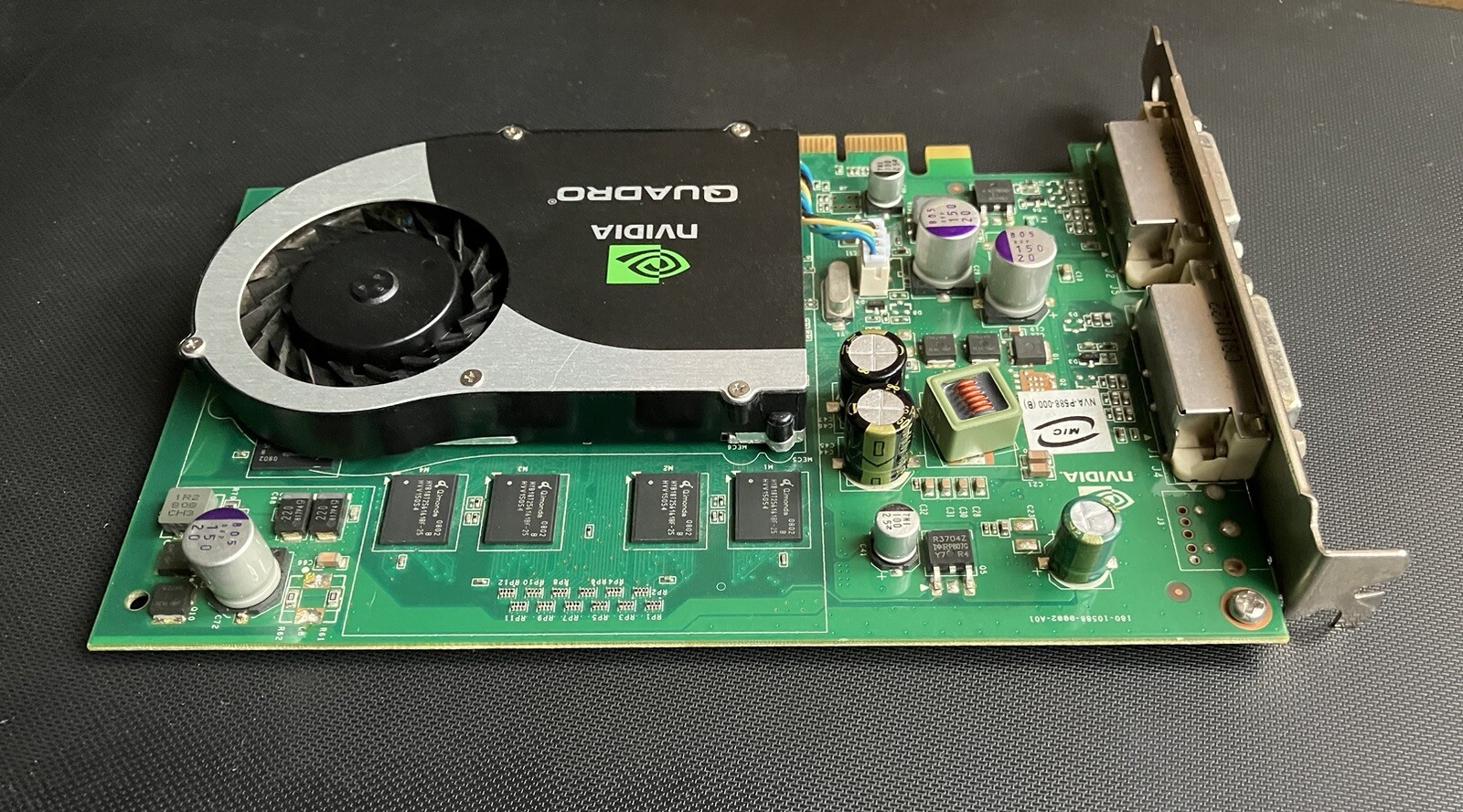 PNY NVIDIA QUADRO FX 570 256MB DDR2 Video Graphics Card VCQFX570-PCIE ...