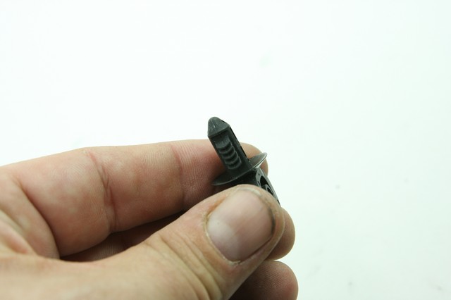 GM Hood Release Cable Retainer - 22581725 for sale online | eBay