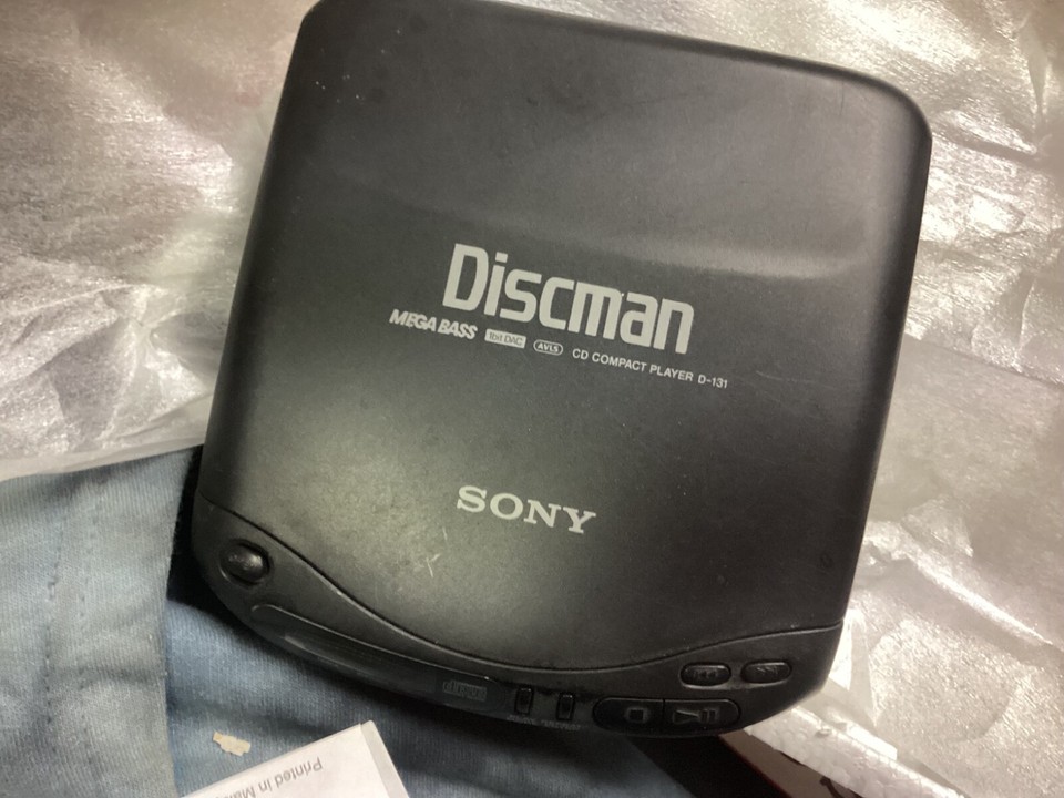 Vtg~Sony Discman CD Compact Player (D-131) 1994 in Box ~New~Opened Box ...