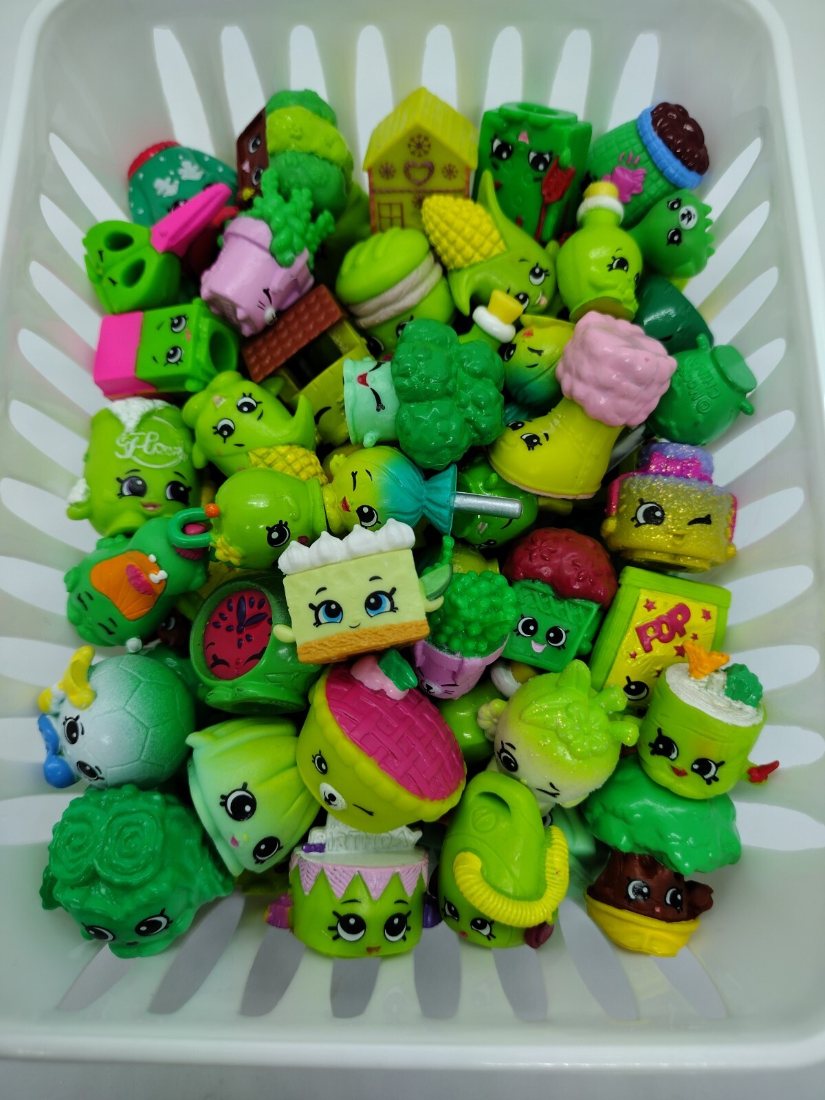 SHOPKINS Lot of 25 Random Pick Mixed colors Seasons 1 2 3 4 5 6 7 8 9 ...