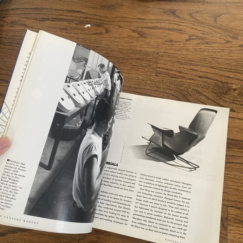 Mid-Century Modern: Furniture of the 1950s - Paperback By Greenberg ...