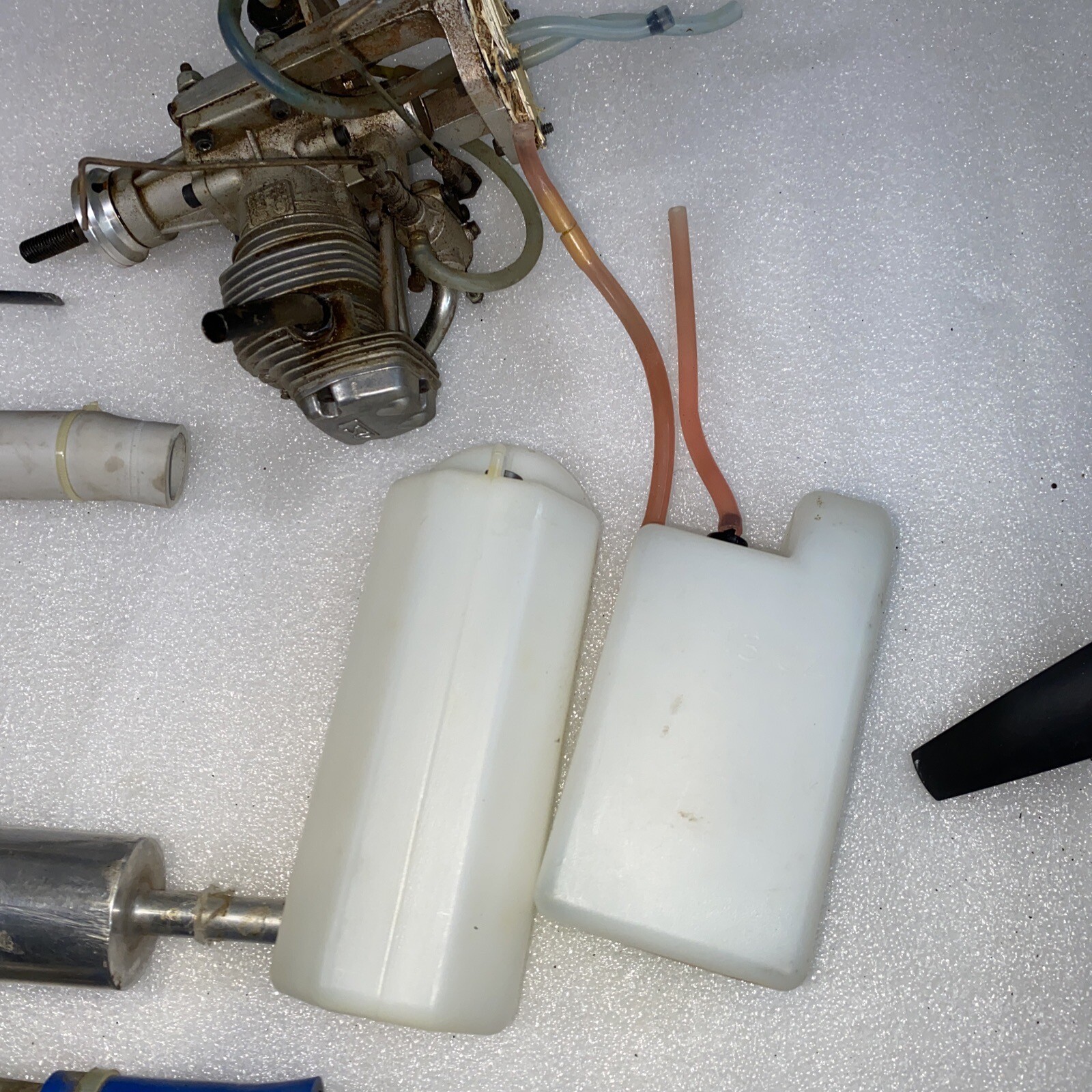 vintage model airplane/engines & Parts (as-is) for parts or repair | eBay