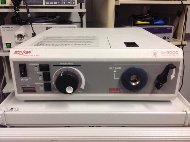 Stryker Q-5000 Light Source - Tested Working # 022-180-000 for sale ...