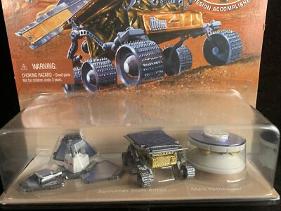 Hot Wheels SOLAR RACING Action Pack JPL SOJOURNER MARS ROVER+LANDER ...