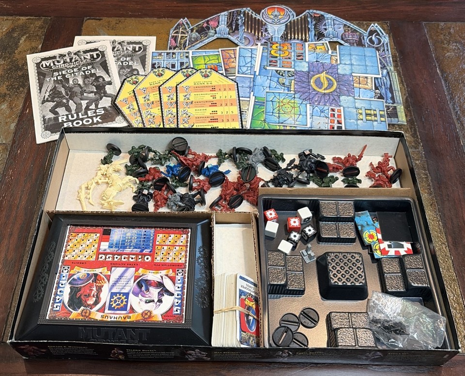 1993 Mutant Chronicles: Siege of the Citadel Game by Pressman Complete ...