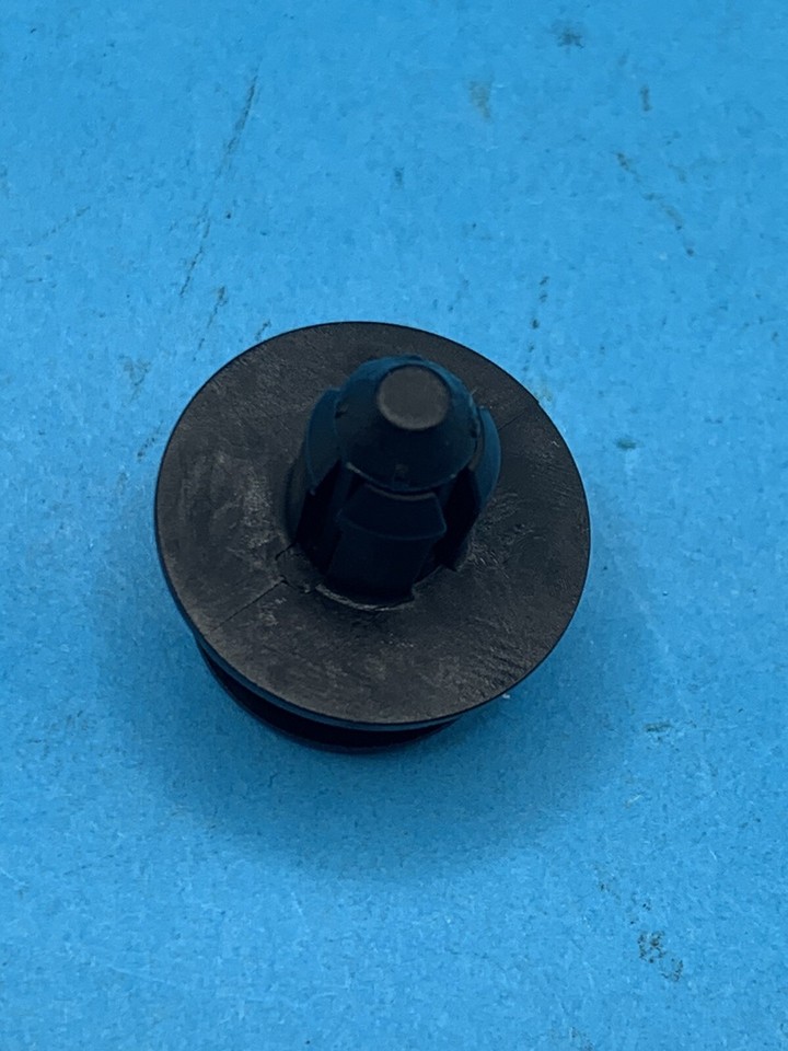 (Pack of 12) Fender Liner Retainer Clips Push In for Chevrolet re ...