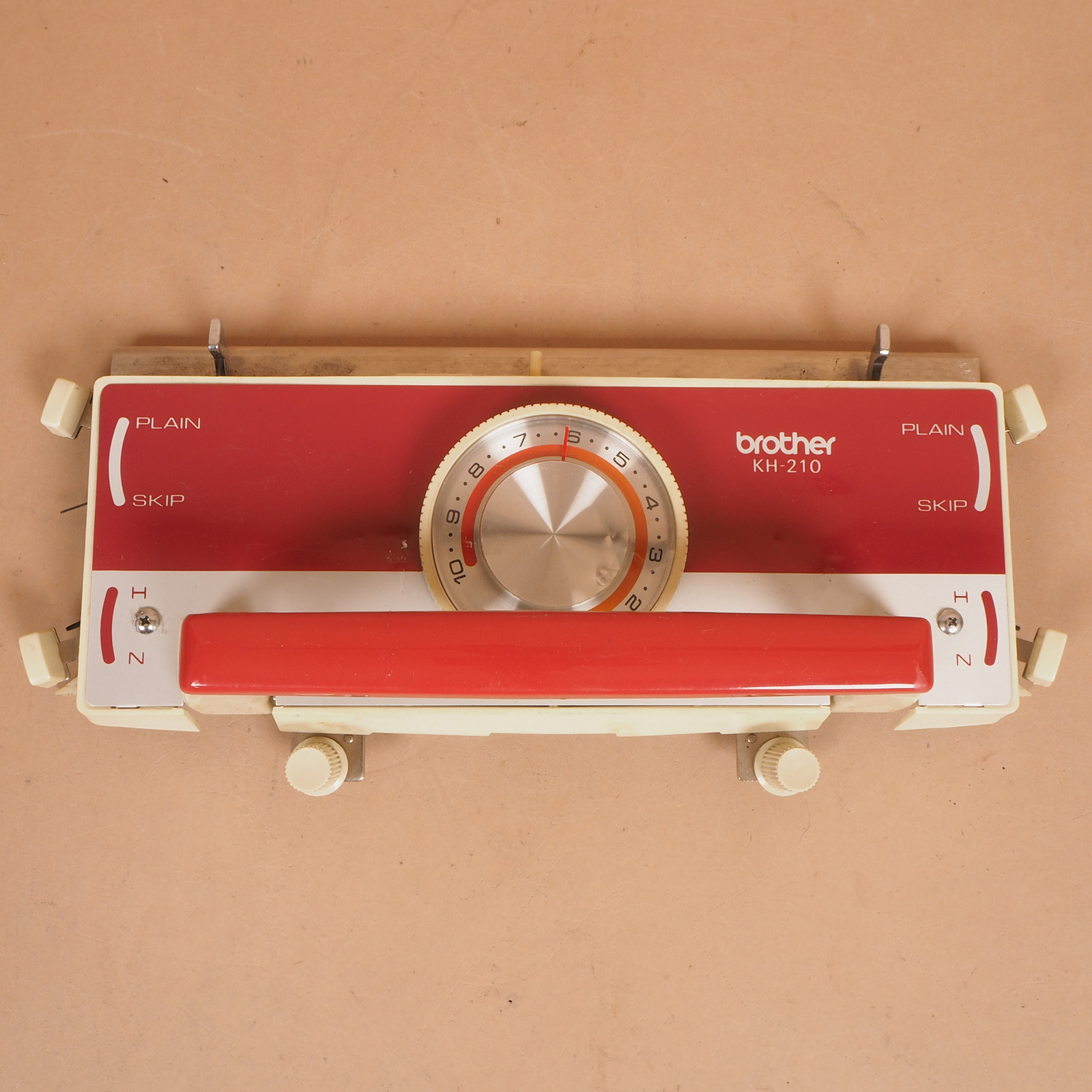 Brother KH-210 Bulky Chunky 9mm Portable Knitting Machine w Case Made ...