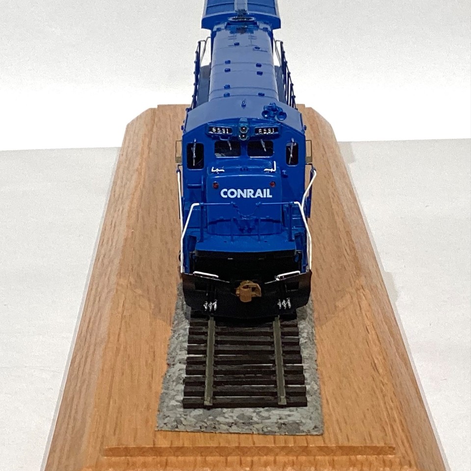 Overland Models HO Scale Brass GE Conrail C30-7 With Soundtraxx DCC ...