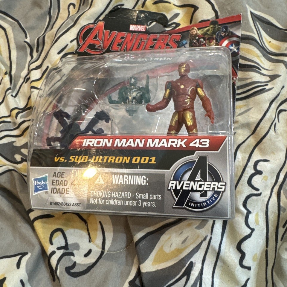 Iron Man Mark 43 vs. Sub-Ultron 001 Marvel Avengers Action 2.5" Figures ...