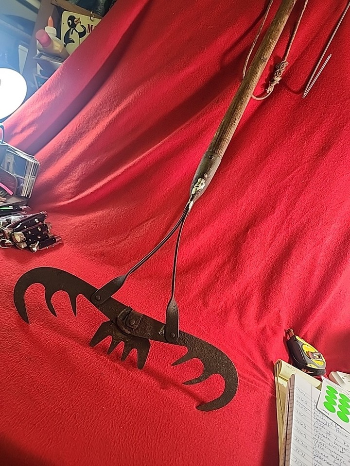 Lg 14.5"VINTAGE NORLUND'S SPRING LOADED FISH GAFF GRABBER. Works | eBay