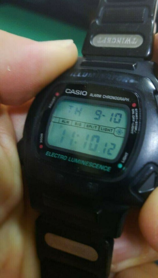 Casio vintage W-740 Electro Luminiscence funziona perfettamente. | eBay