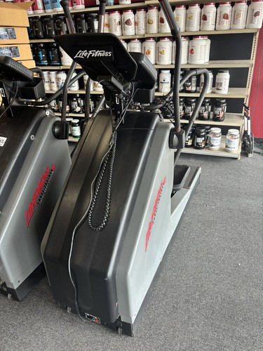 Life Fitness 9500HR Cross Trainer Elliptical Stepper Pro Commercial Gym ...