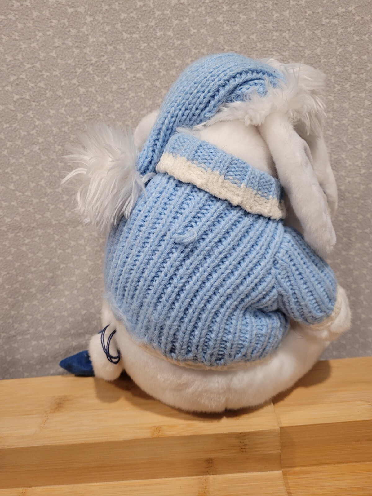 Disney Store Winnie the Pooh Eeyore Tigger Christmas Snowflake Winter ...